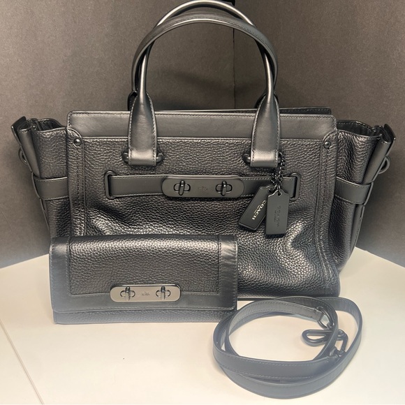 Coach | Bags | Coach Swagger Black Pebbled Leather With Matching Wallet ...